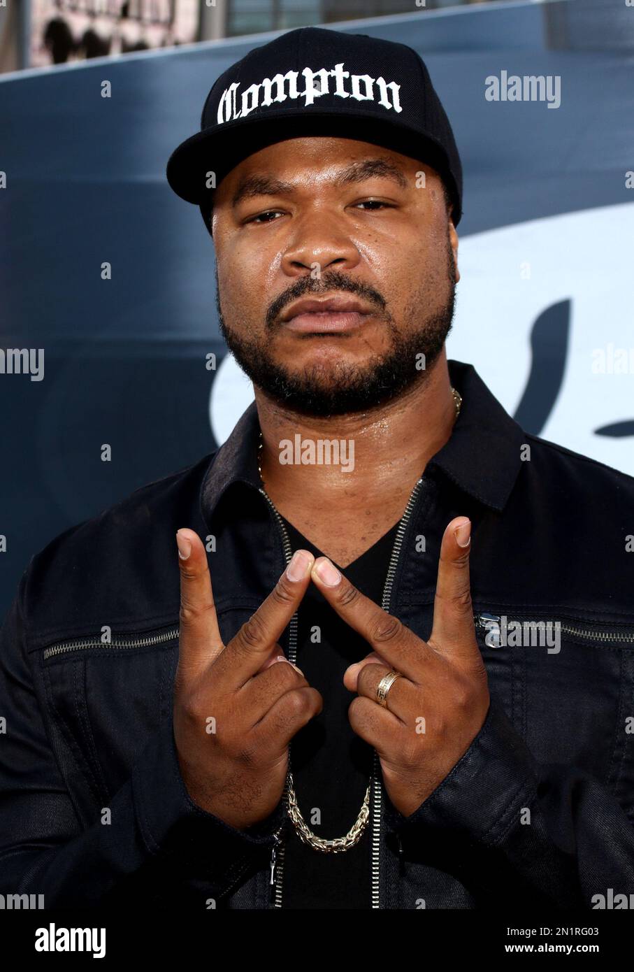 Xzibit arrives at the Los Angeles premiere of "Straight Outta Compton ...