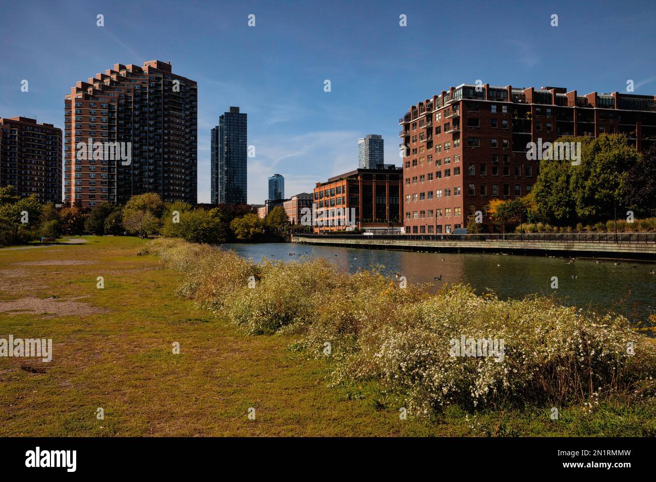 New buildings near river hi-res stock photography and images - Alamy