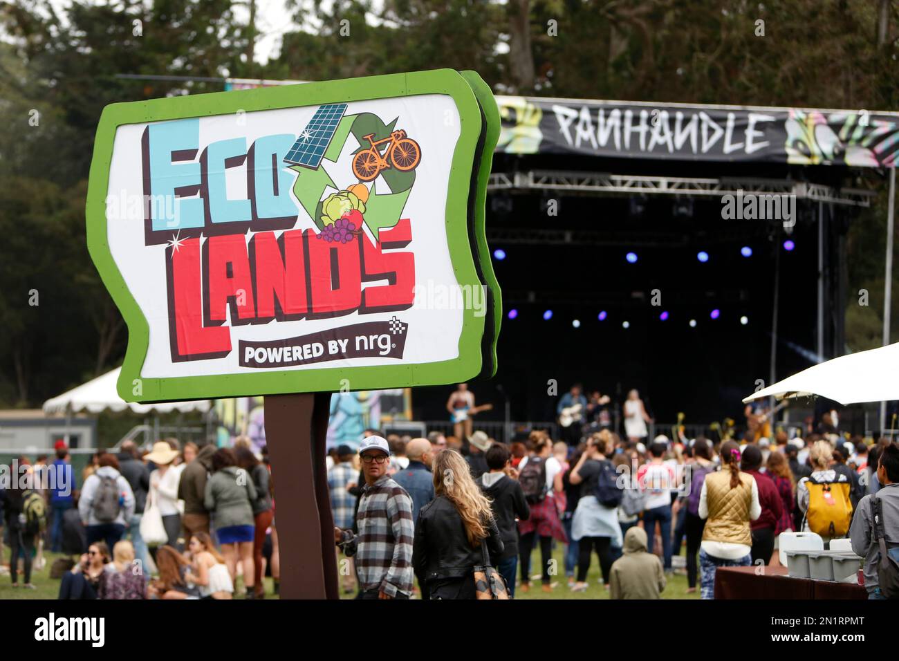 Outside Lands Music Festival concertgoers stay connected and powered up ...