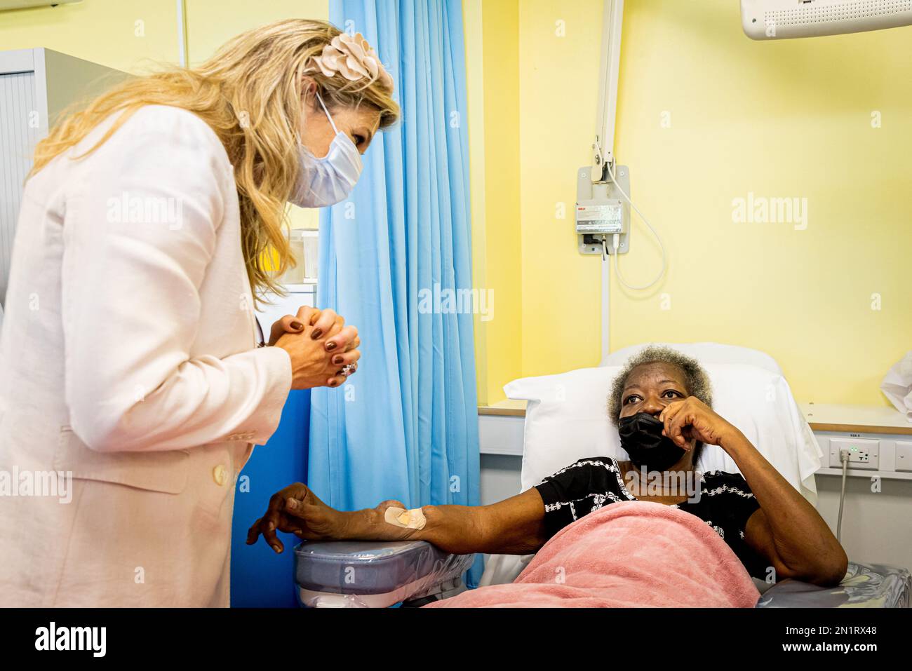 SINT MAARTEN - Queen Maxima during a visit to the Sint Maarten Medical ...