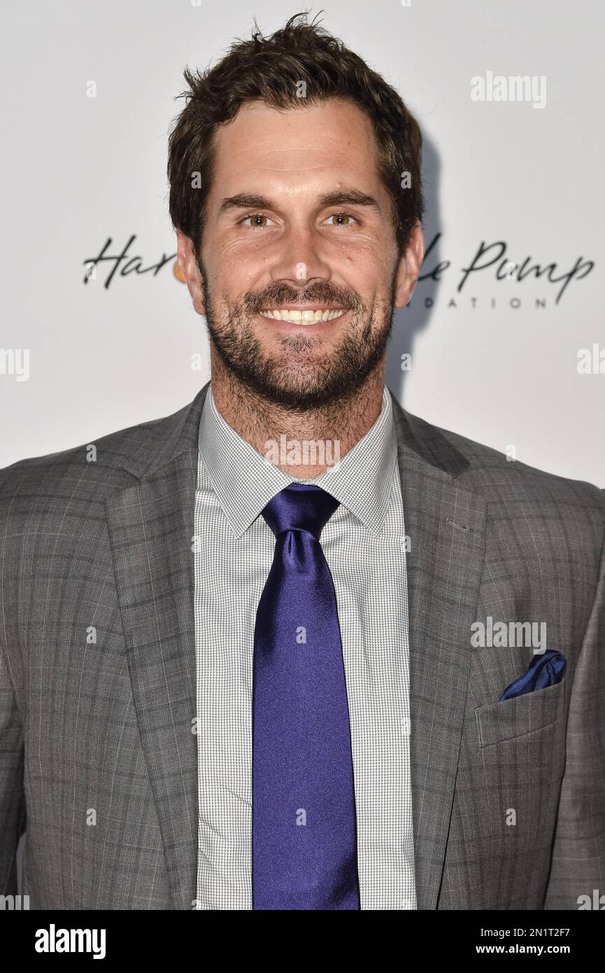 Matt Leinart arrives at the 15th Annual Harold and Carole Pump ...