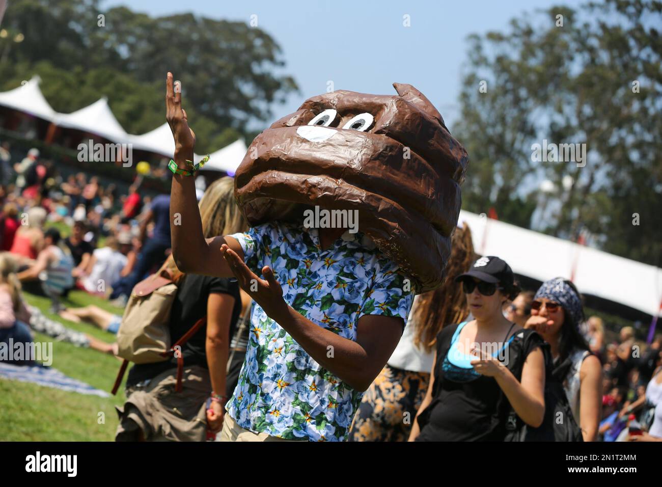 Fans in costumes arrive at Outside Lands Music Festival at Golden Gate ...
