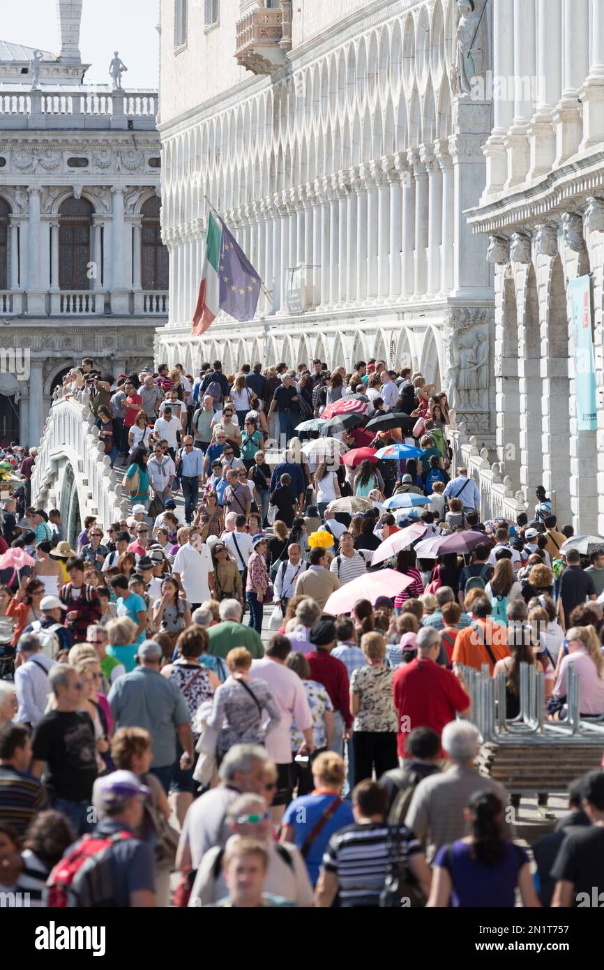 Promenade venice italy hi-res stock photography and images - Alamy