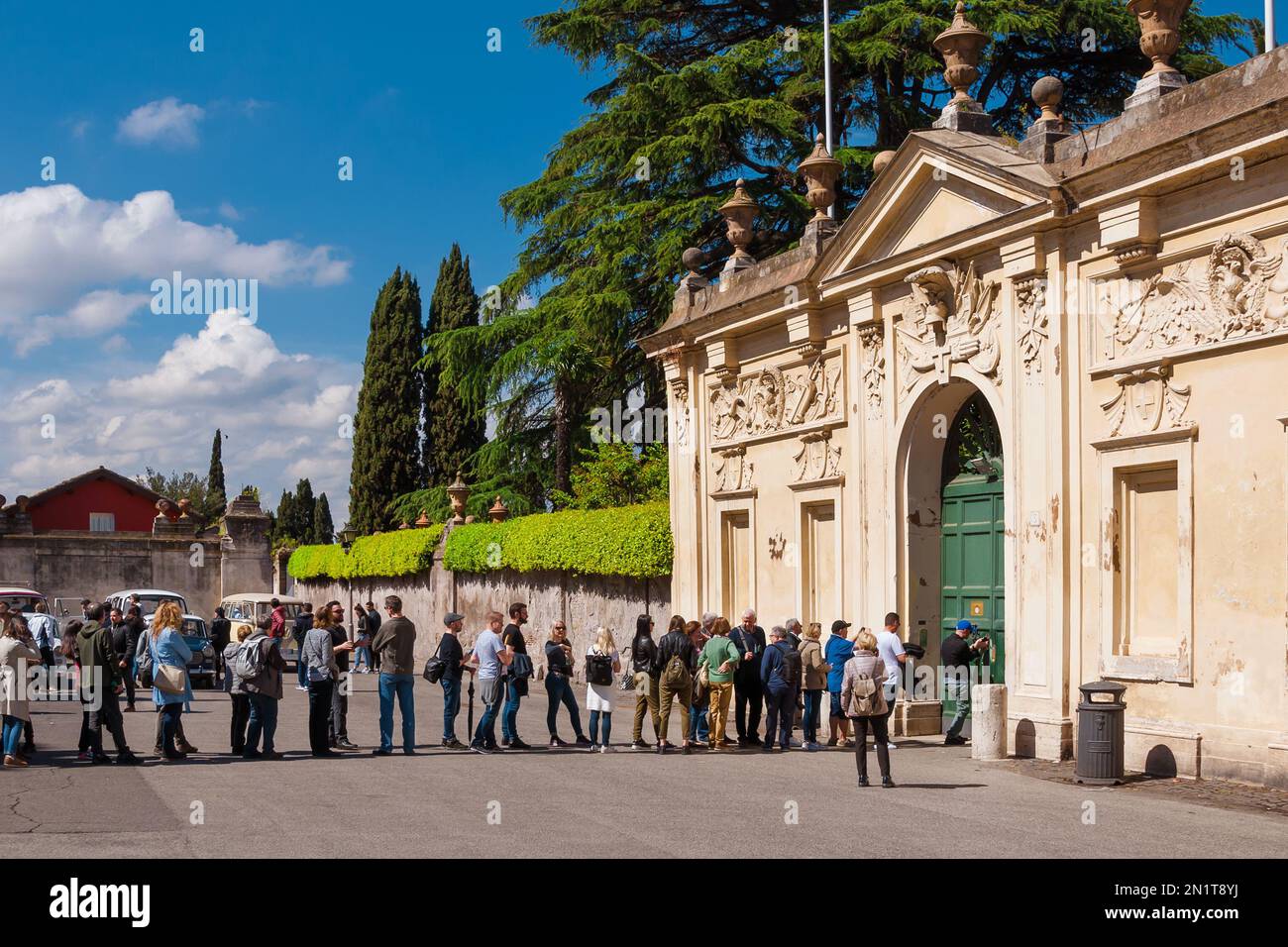 Tourism in Rome. People waiting to get a view of Saint Peter's Basilica ...