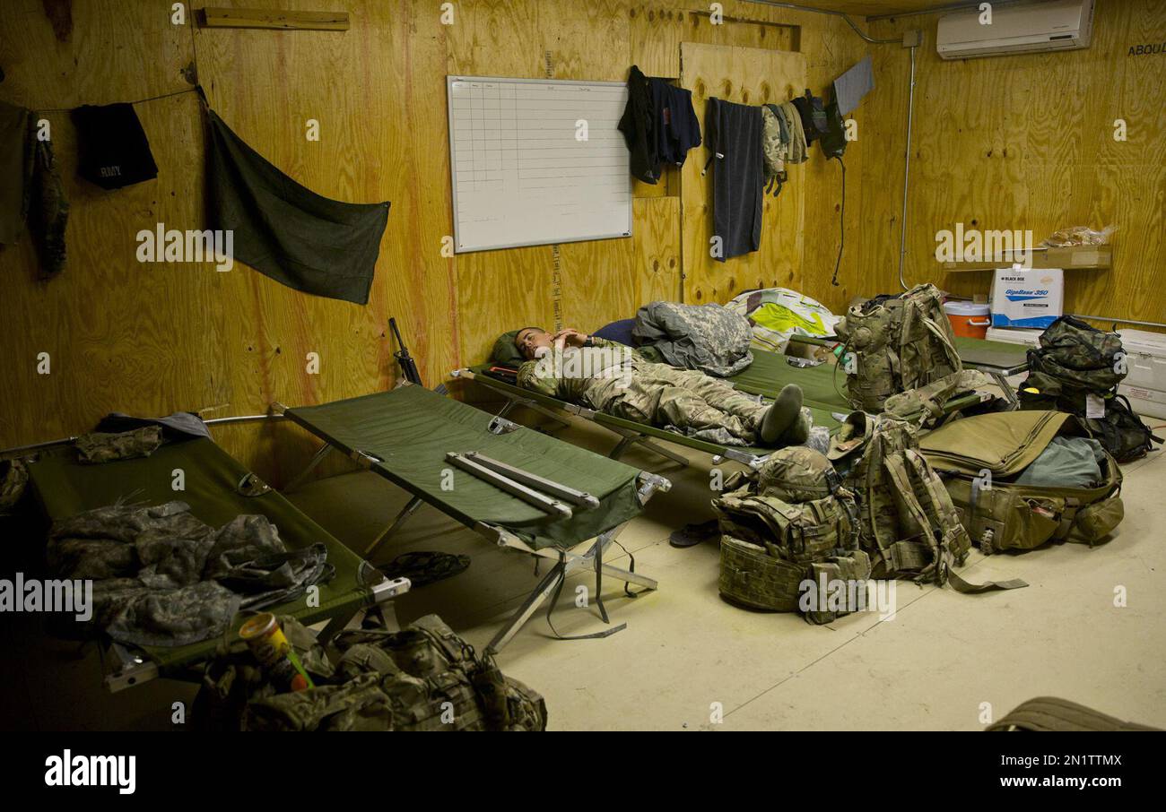 A U.S. Army soldier from Charlie Company, 2-14 Infantry Regiment, 2nd ...