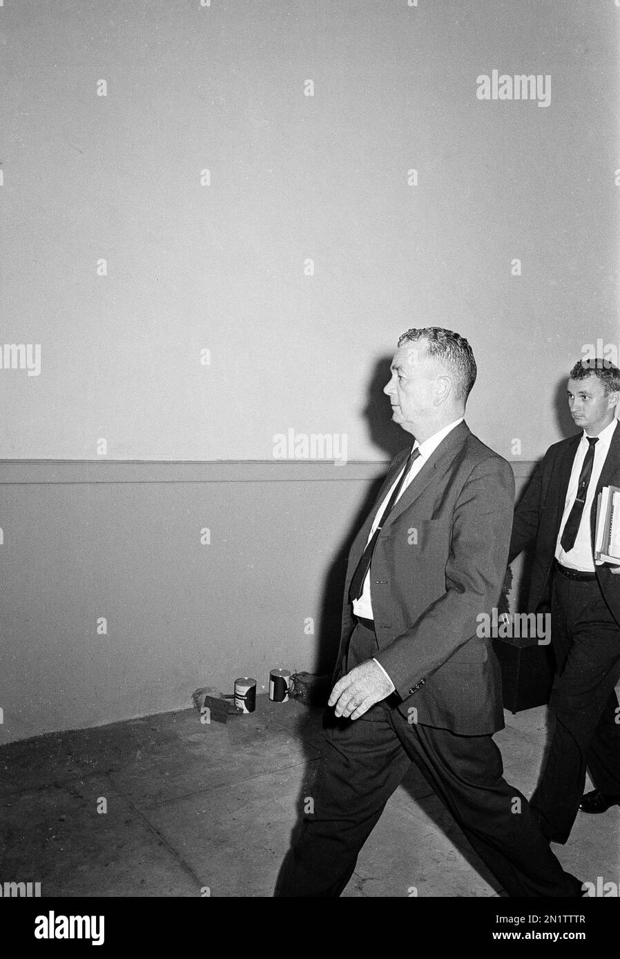 Thomas L. Coleman hurries from courtroom after jury was locked up for ...