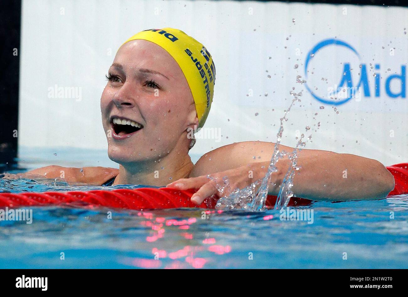 Sweden's Sarah Sjostrom celebrates after winning the women's 100m ...