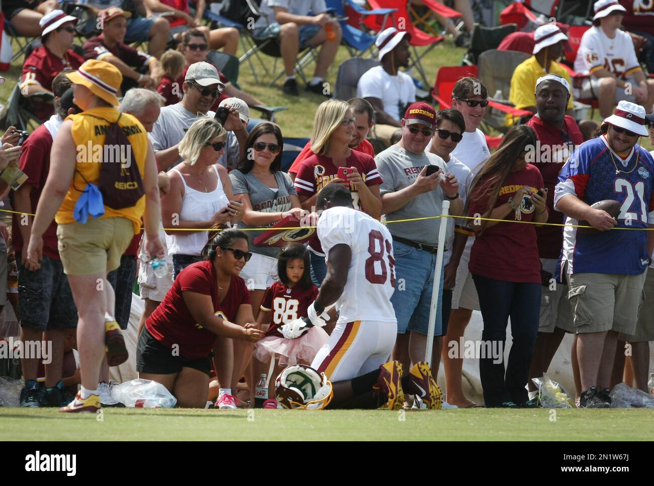 Washington Redskins wide receiver Pierre Garcon (88) signs an autograph ...