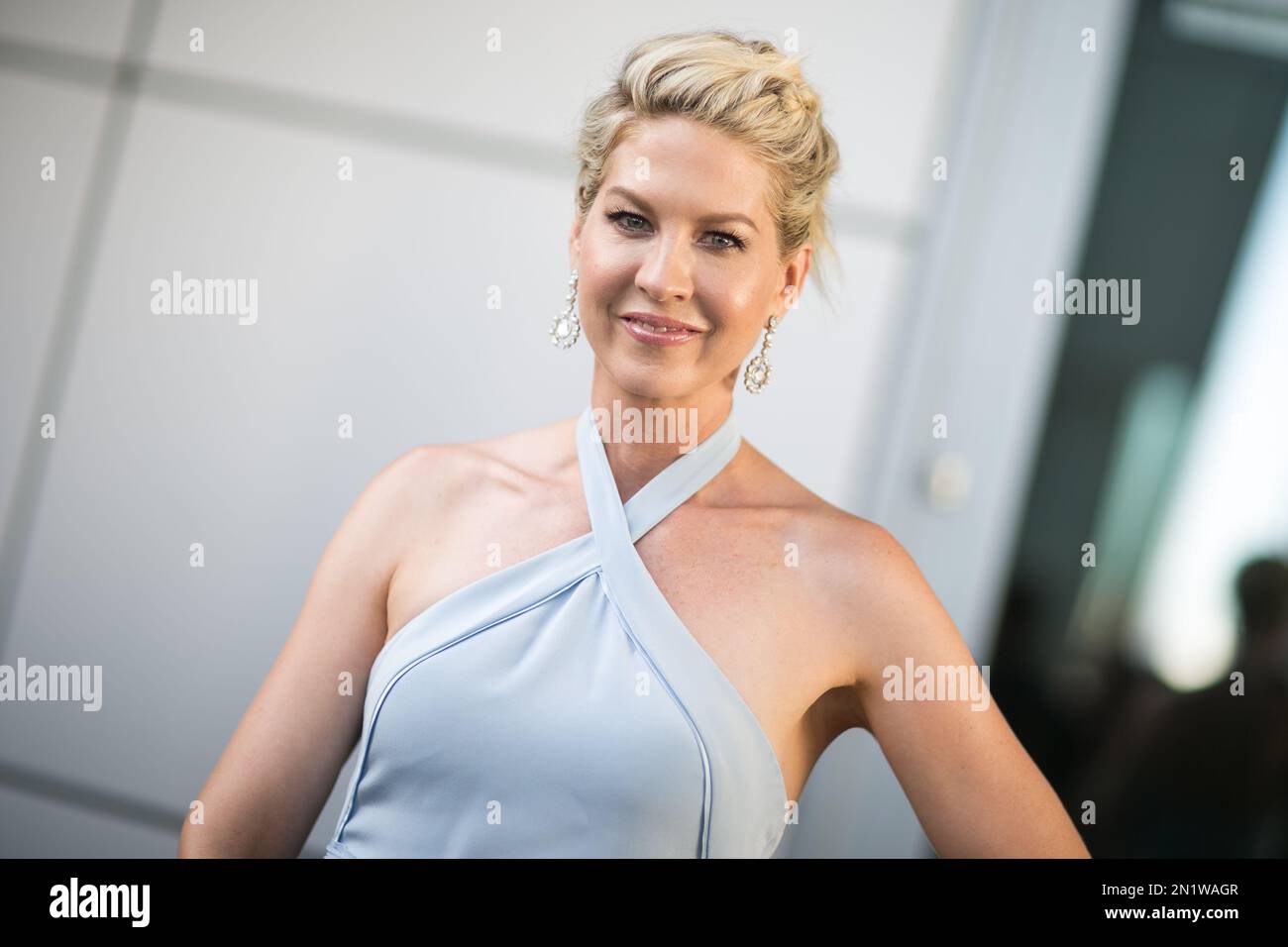 Jenna Elfman attends the Dizzy Feet Foundation's 5th Annual Celebration ...