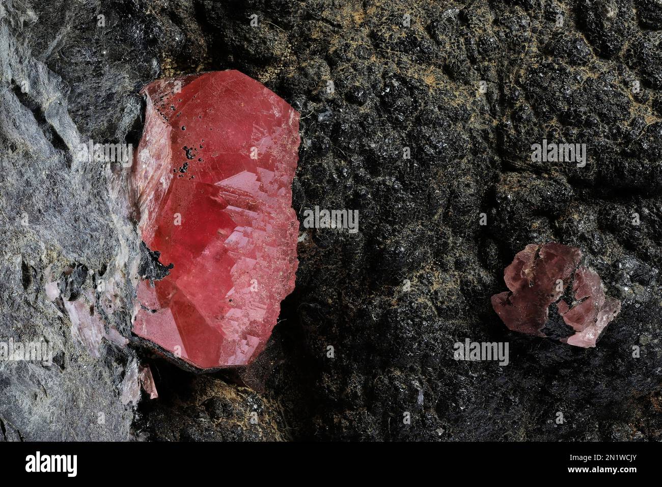Rhodochrosite matrix hi-res stock photography and images - Alamy
