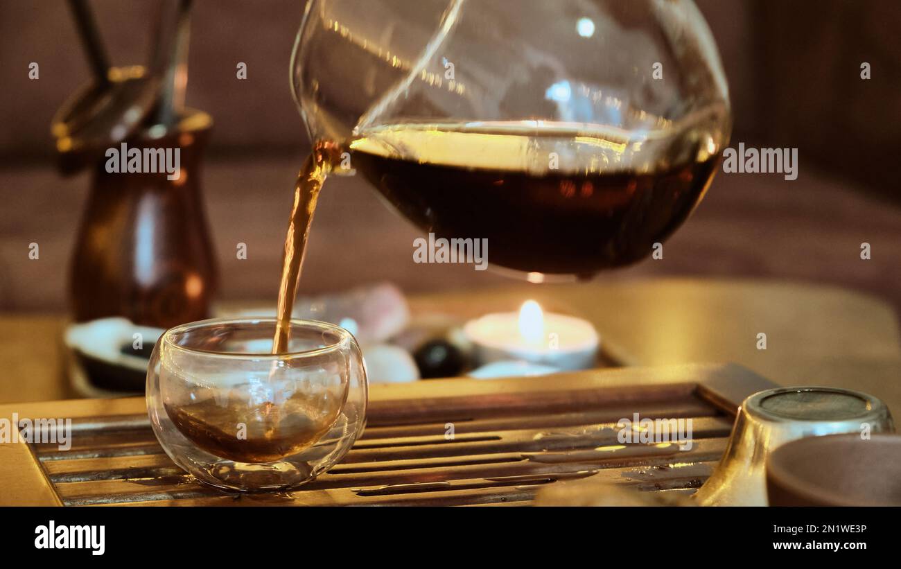 Chinese traditional gongfu cha tea ceremony Stock Photo - Alamy