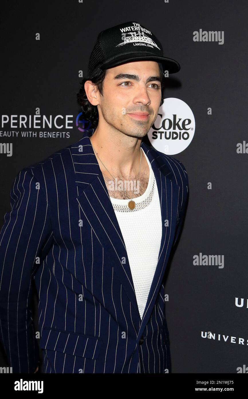 LOS ANGELES - DEC 5: Joe Jonas at the Universal Music Group's 2023 ...
