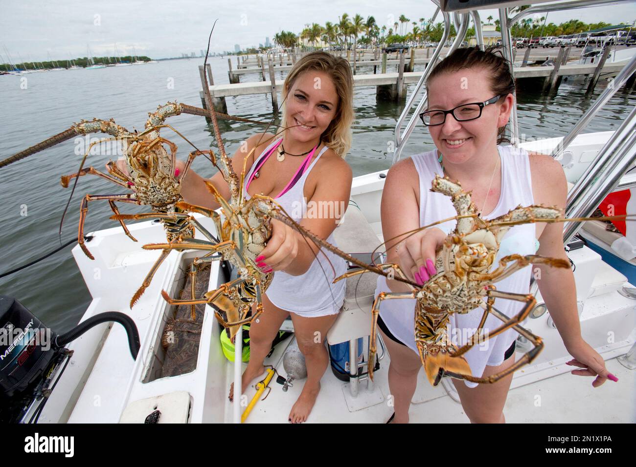 Ellie Lamb, left, and Jessica Posey, both of Fort Lauderdale, Fla ...