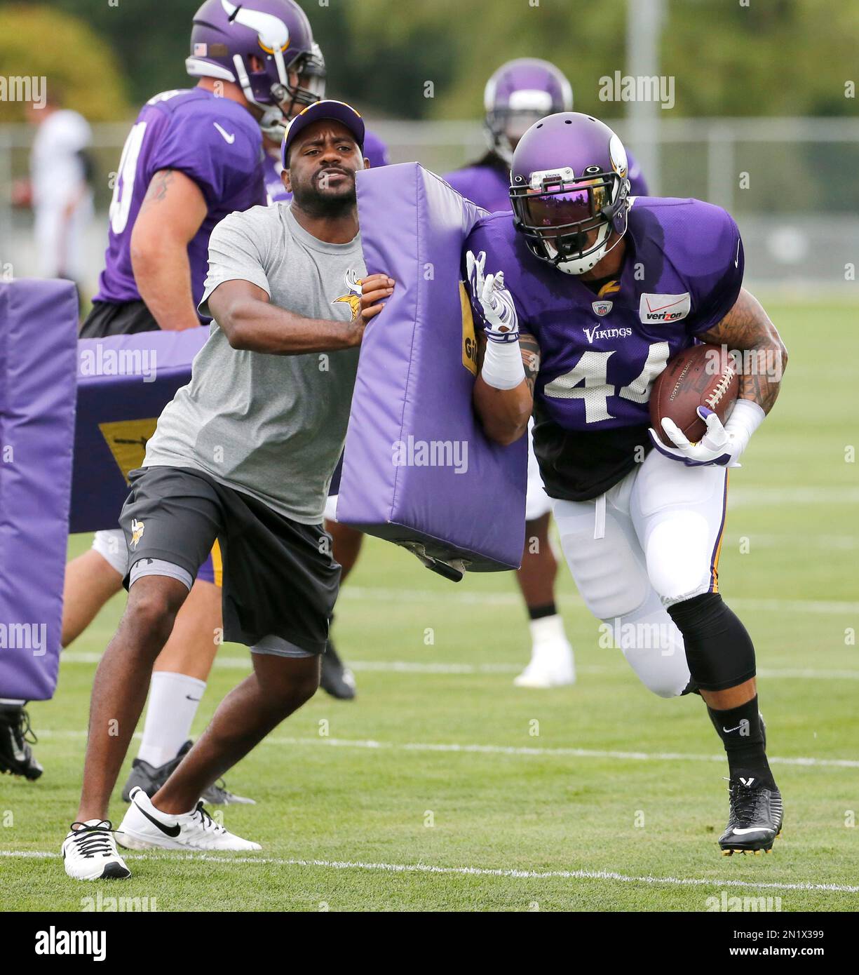 Minnesota Vikings running back Matt Asiata participates in practice at ...