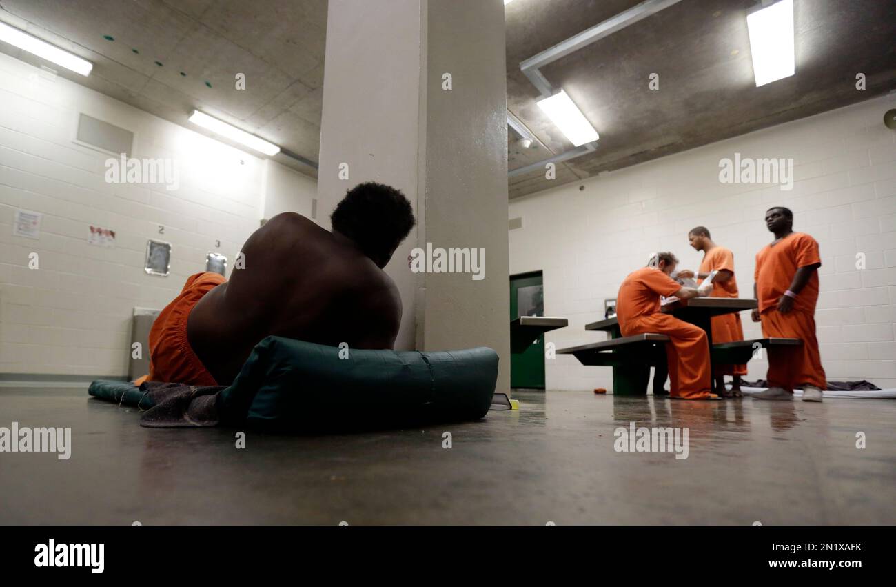 ** HOLD FOR STORY SLUGGED JAILED AND MENTALLY ILL **Inmates are seen in ...