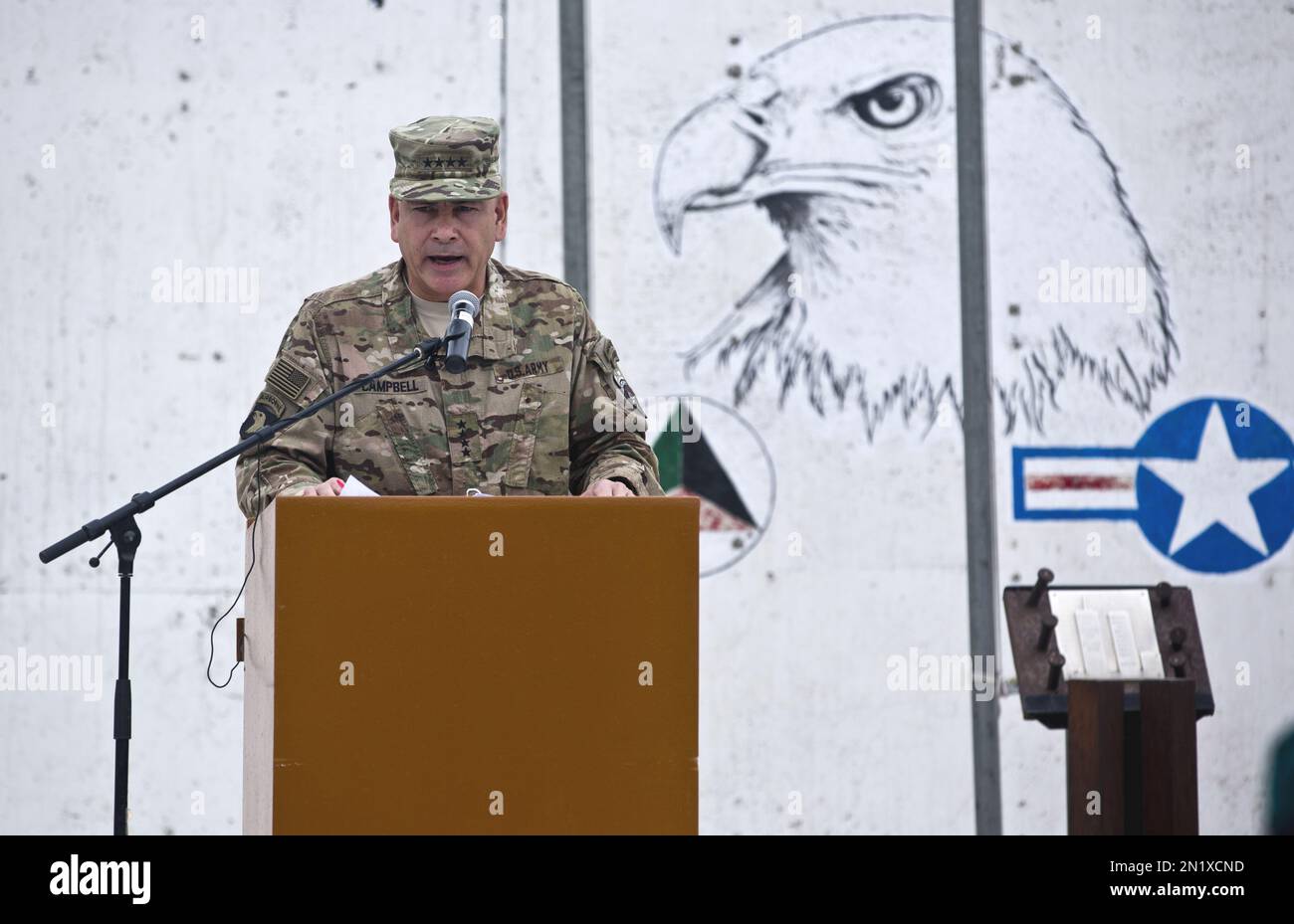 Commander of Resolute Support forces and United States forces in ...
