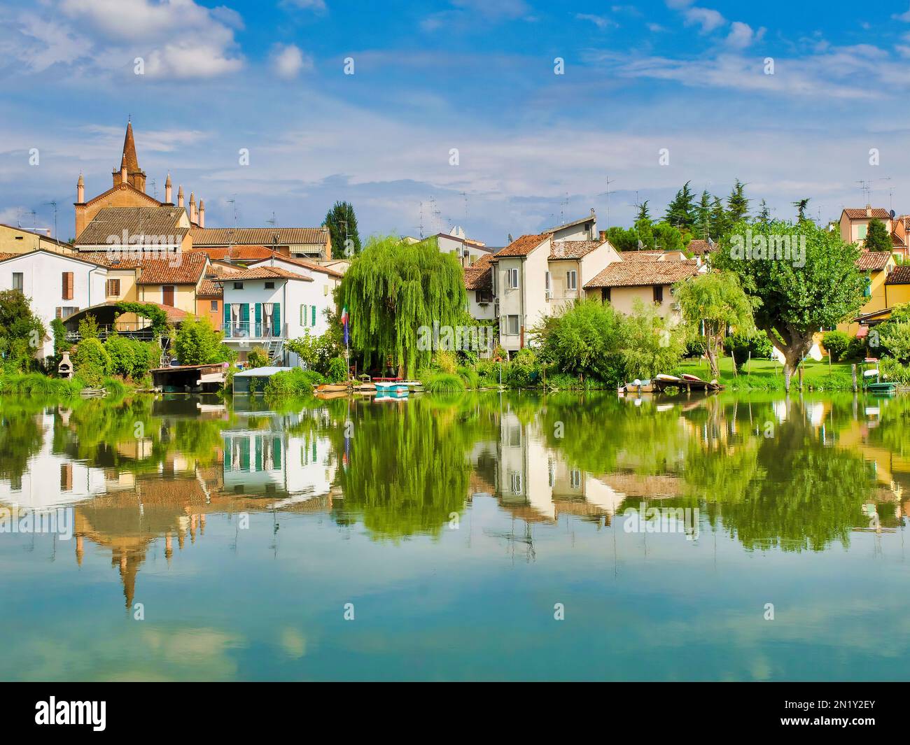 Village greens hi-res stock photography and images - Alamy