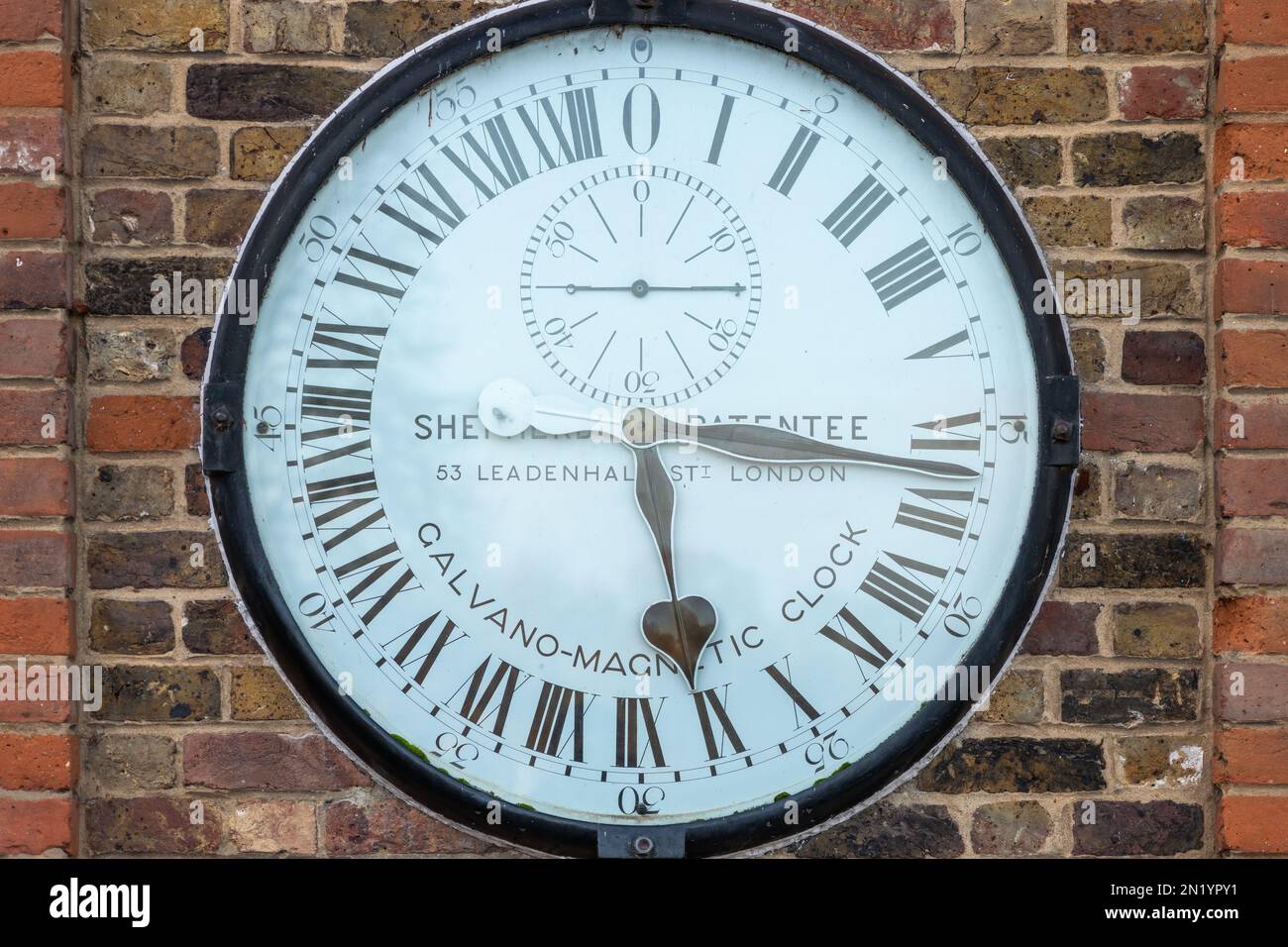 Charles shepherd clock hi-res stock photography and images - Alamy