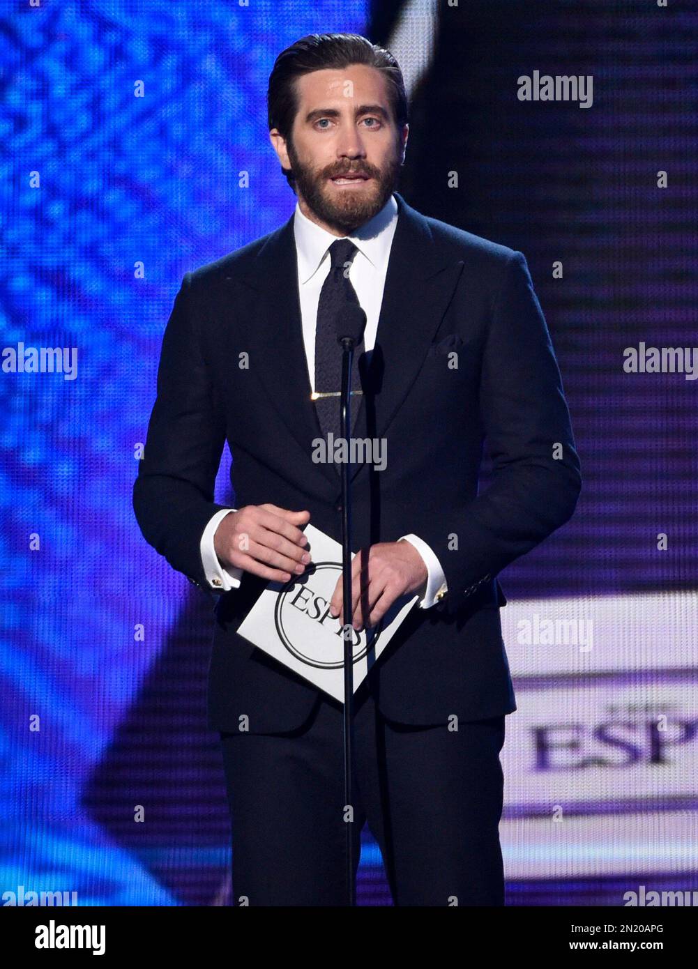Jake Gyllenhaal presents the award for best male athlete at the ESPY ...