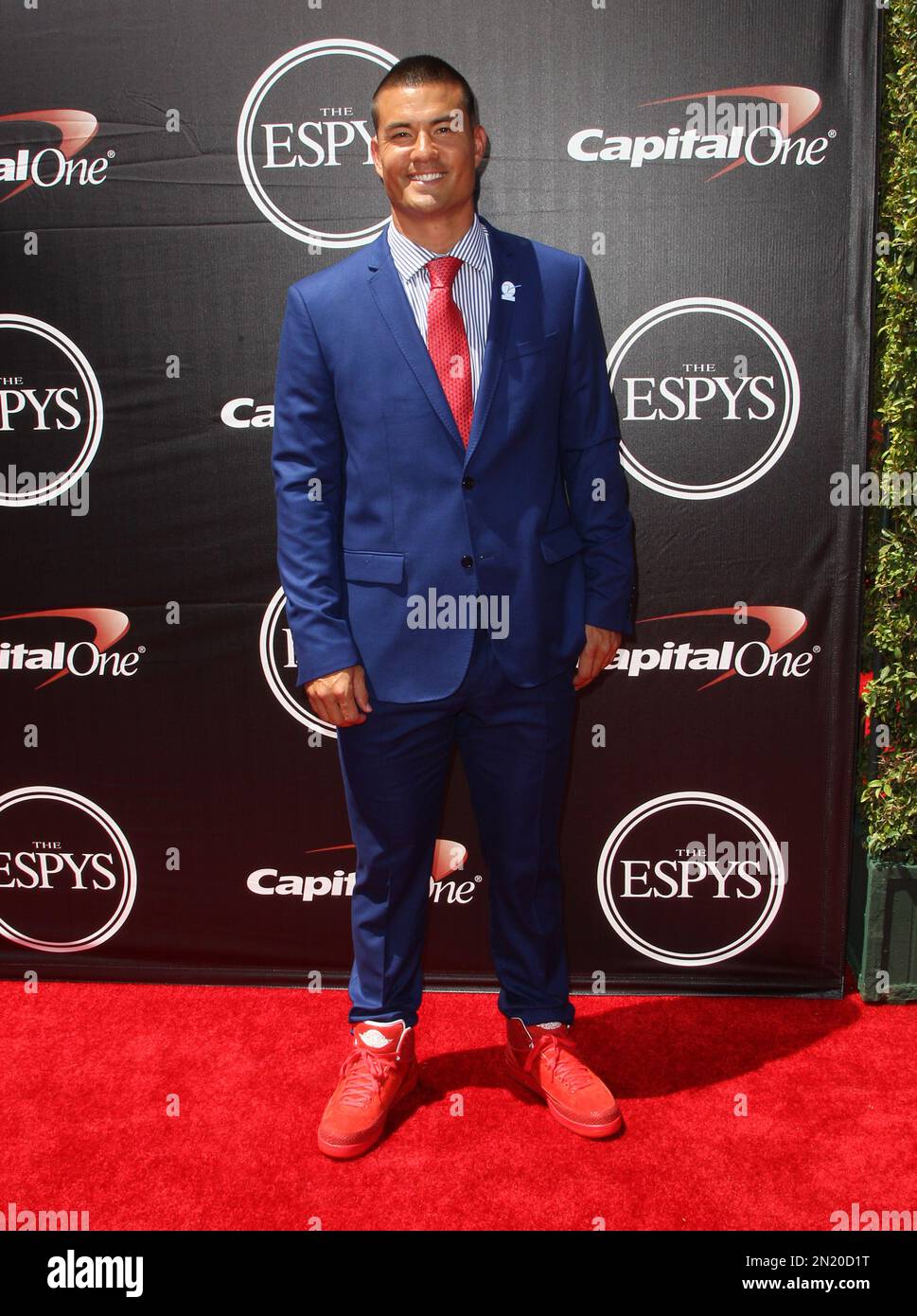 Baseball player Jeremy Guthrie, of the Kansas City Royals, arrives at ...