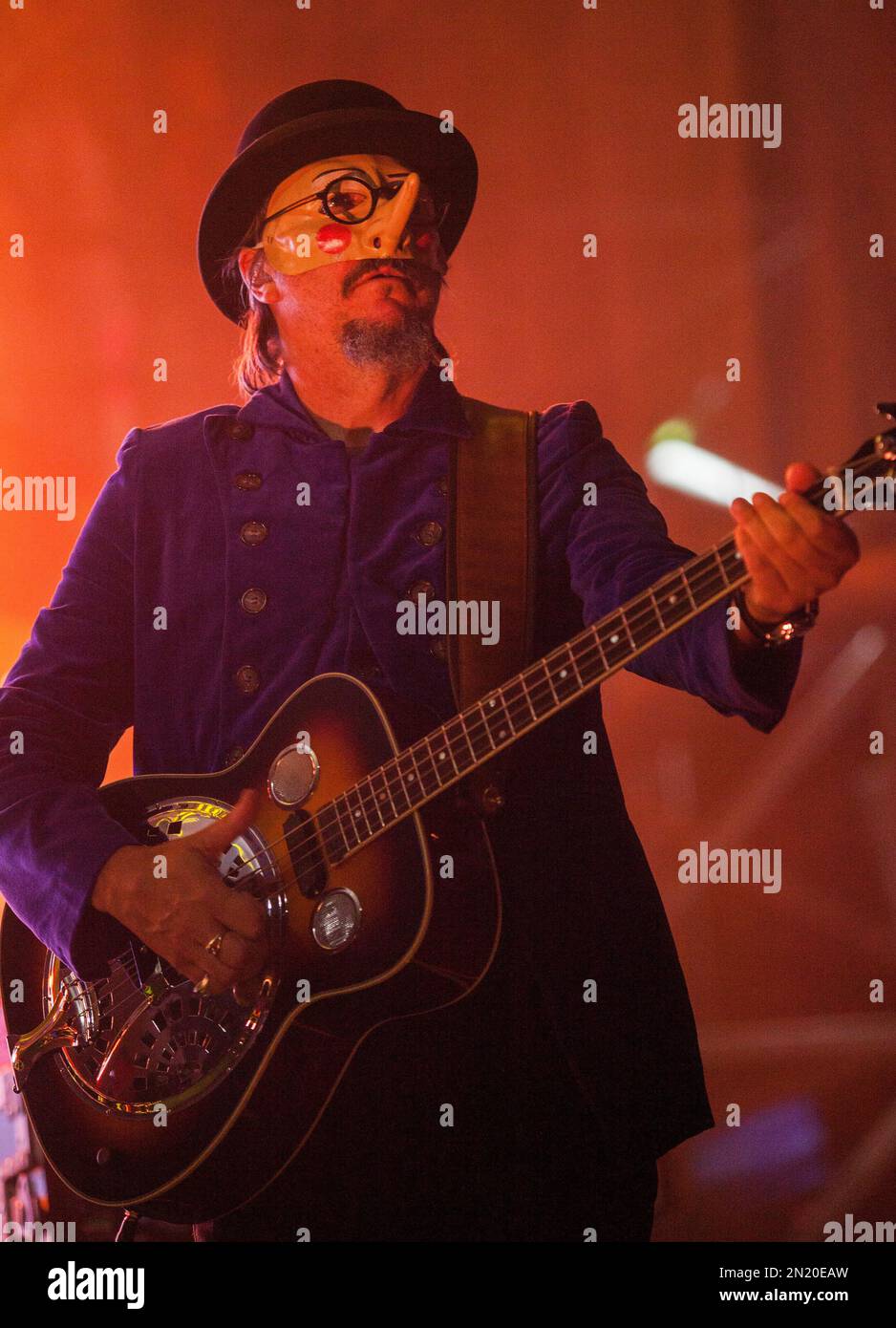 Les Claypool of Primus and the Chocolate Factory with The Fungi ...