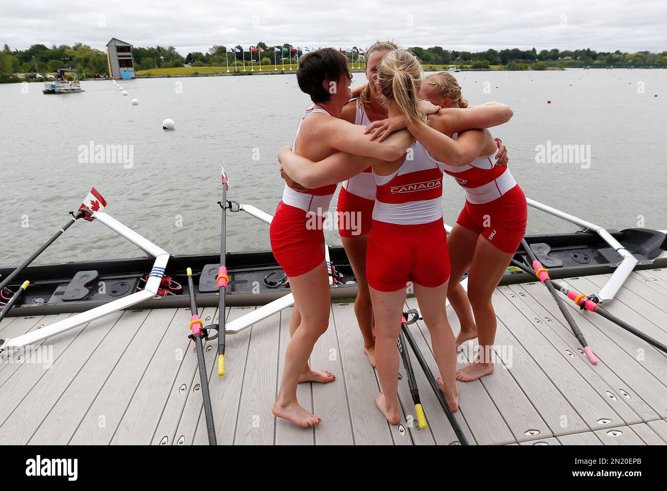 Canada athletes celebrate after winning the gold medal in the women's ...