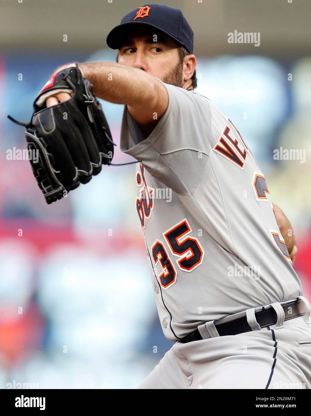 Detroit Tiger pitcher Justin Verlander eyes the batter in the first ...