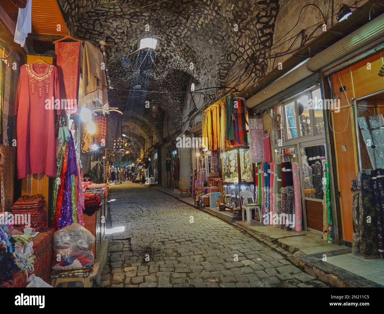Aleppo souq hi-res stock photography and images - Alamy