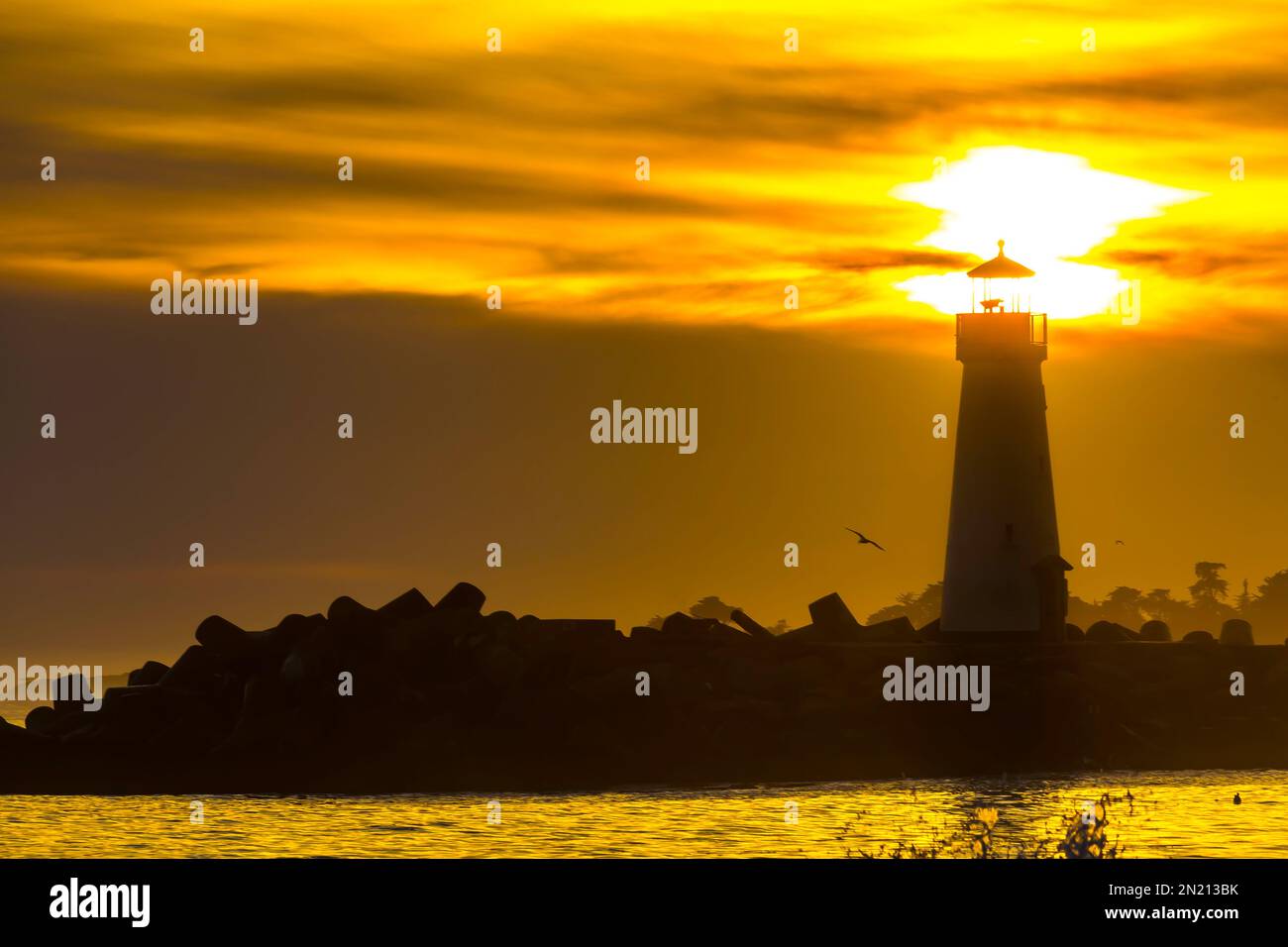 Walton Lighthouse Sun And Fog Stock Photo - Alamy