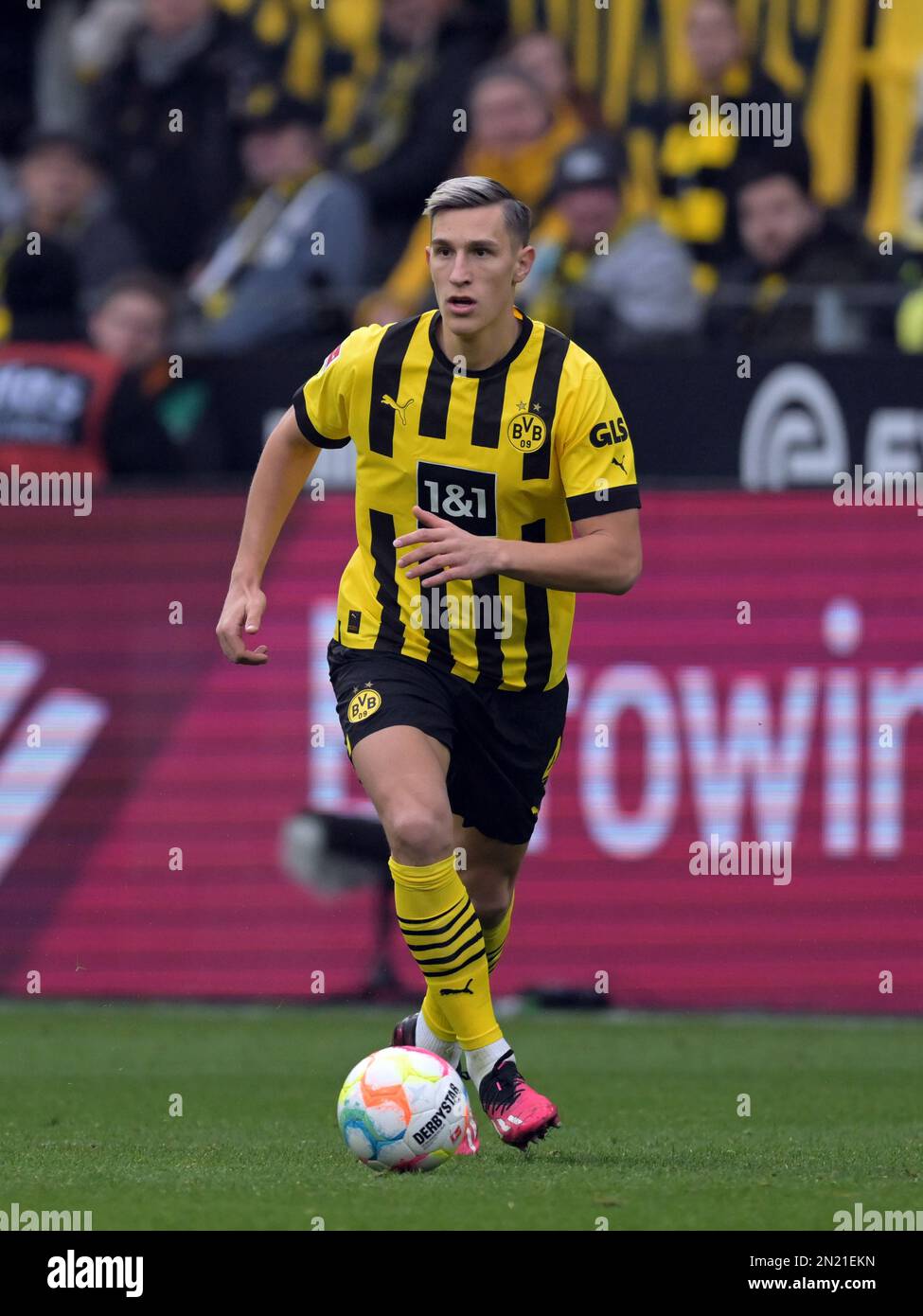 DORTMUND - Nico Schlotterbeck of Borussia Dortmund during the ...