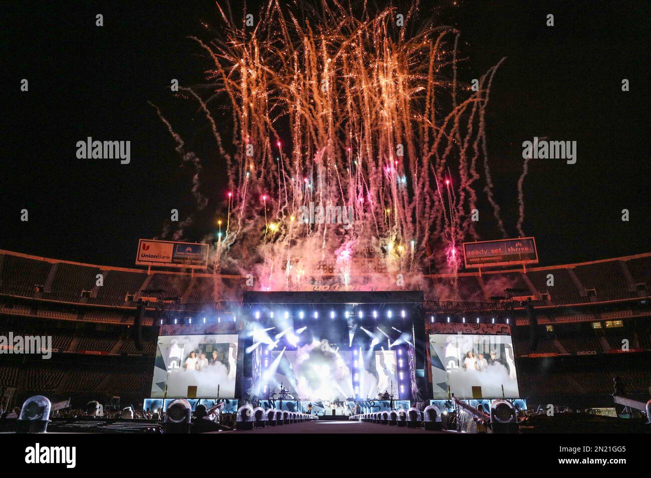 Niall Horan, Liam Payne, Harry Styles and Louis Tomlinson of One ...