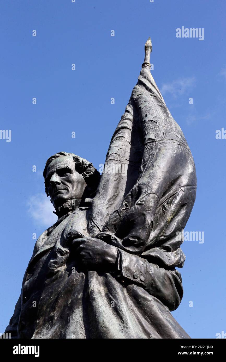This statue of Jefferson Davis, president of the Confederacy, depicts ...