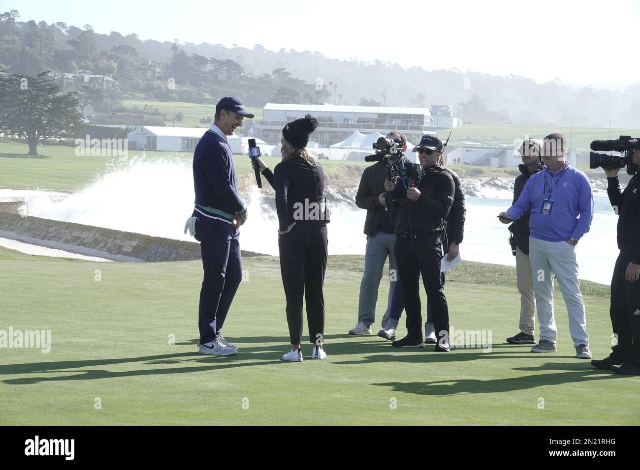 Pebble beach pro am trophy hi-res stock photography and images - Alamy