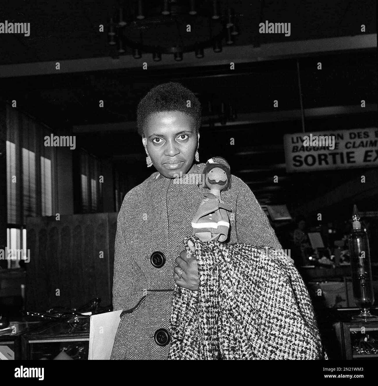South African singer Miriam Makeba arrives at Orly Airport in Paris ...