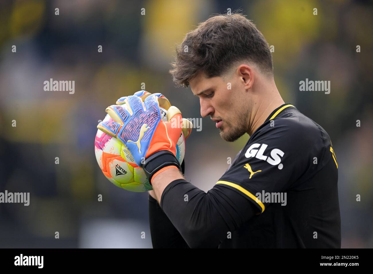 DORTMUND - Borussia Dortmund goalkeeper Gregor Kobel during the ...