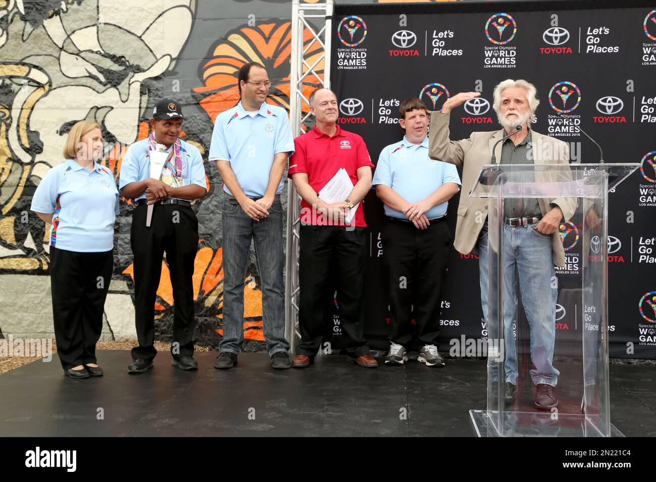 IMAGE DISTRIBUTED FOR TOYOTA - Muralist Kent Twitchell discusses the ...