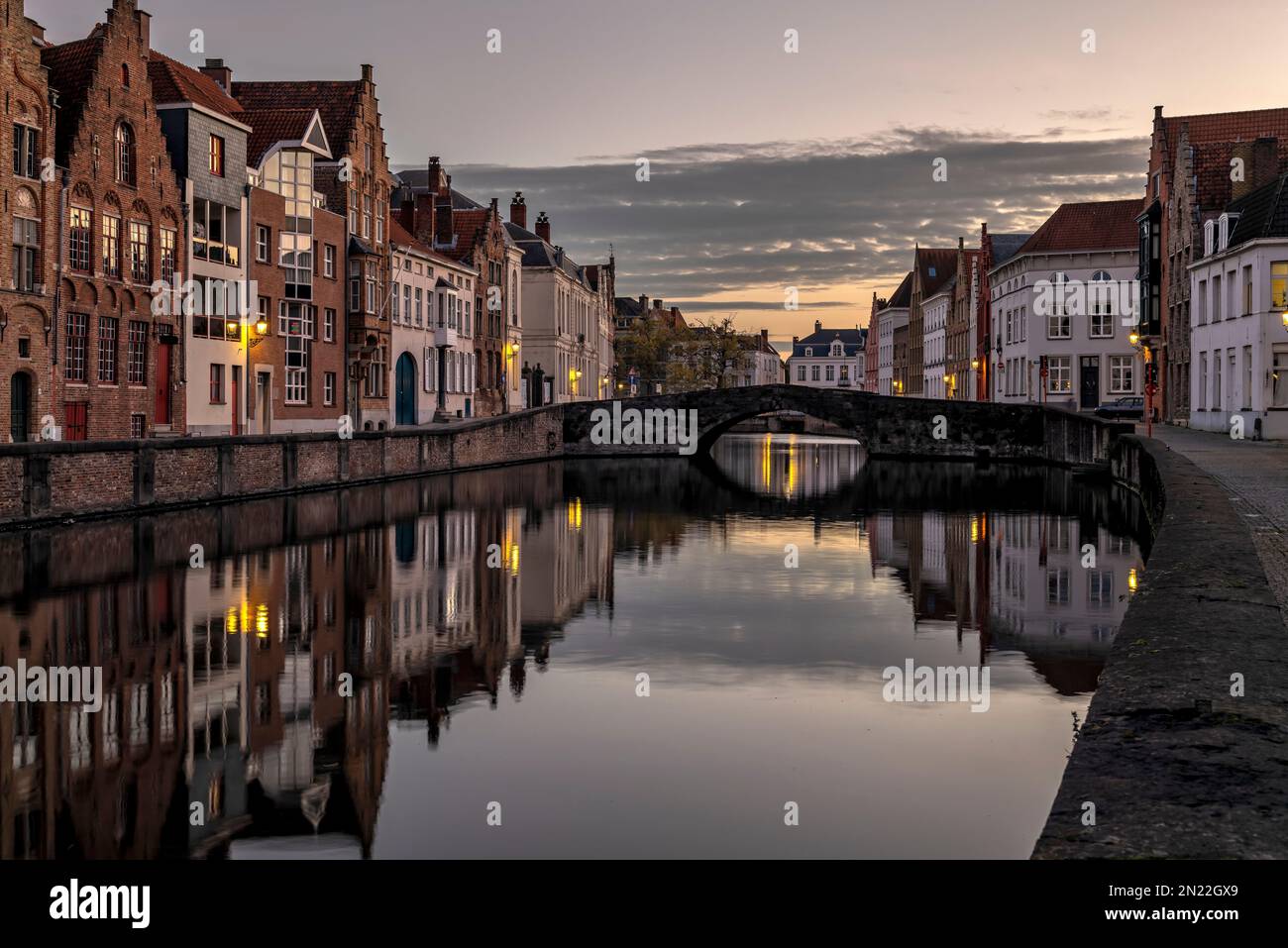 Sky reflection canals hi-res stock photography and images - Alamy