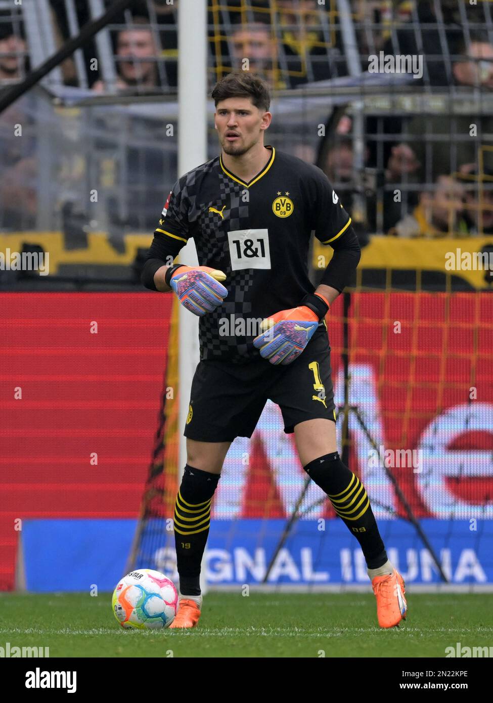 DORTMUND - Borussia Dortmund goalkeeper Gregor Kobel during the ...