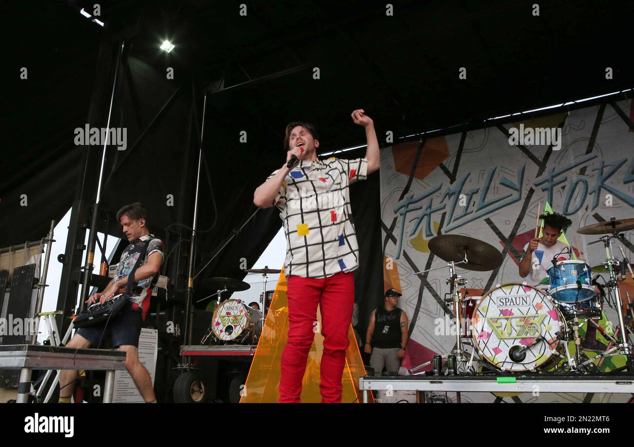 Jacob Olds, Joshua Olds, Nathan Currin, Derek Mount and Teddy Boldt ...