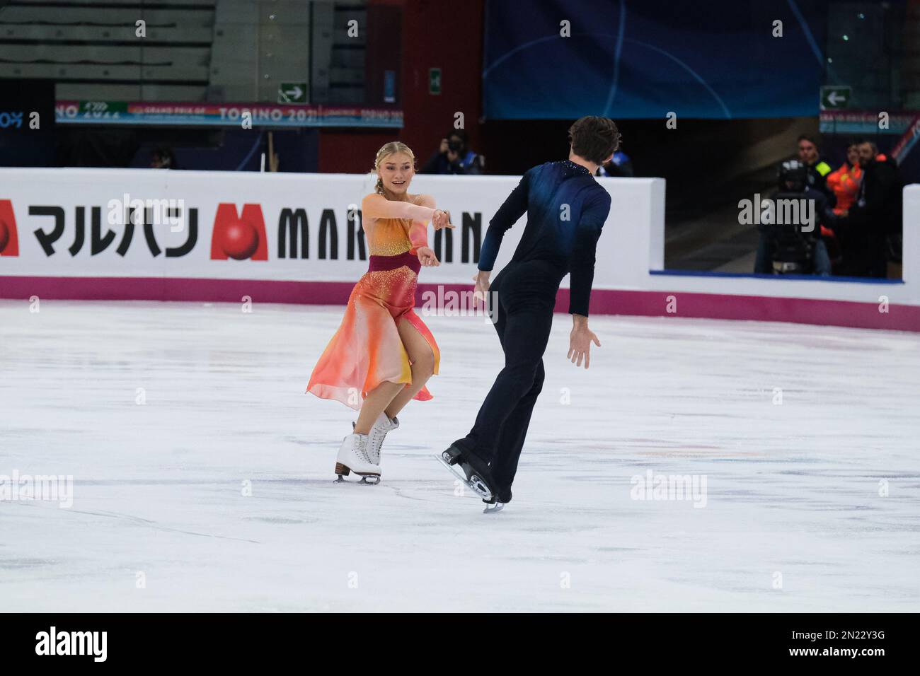 Phebe Bekker and James Hernandez (GBR) perform during the Junior Ice ...