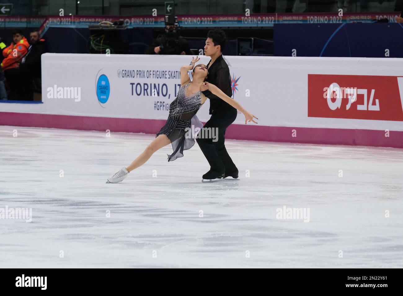 Hannah Lim and Ye Quan (KOR) perform during the Junior Ice Dance - Free ...