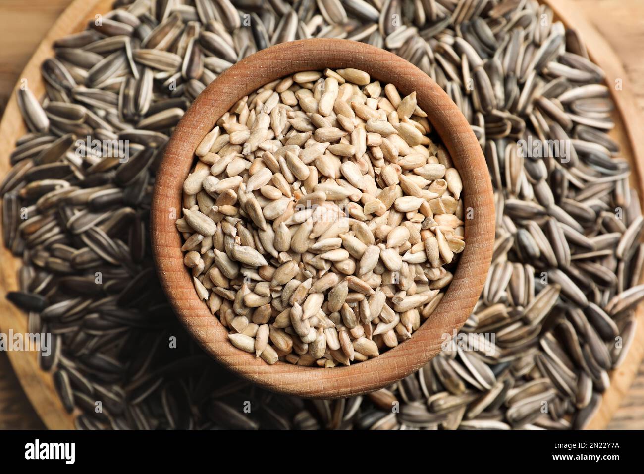 Peeled raw unpeeled sunflower hi-res stock photography and images - Alamy