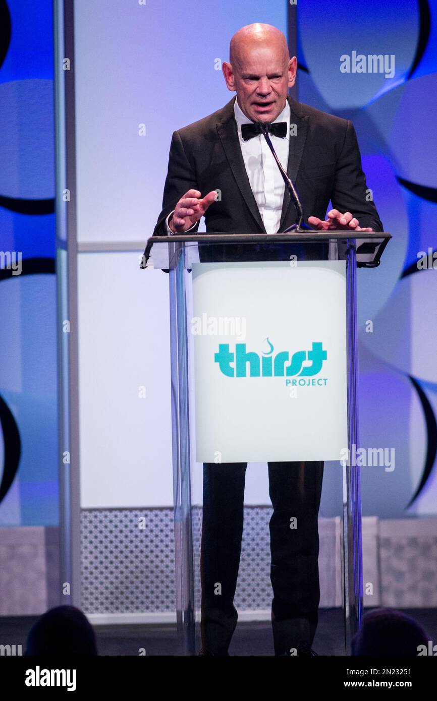 Vision Award Recipient, Winn Claybaugh, Paul Mitchell Schools, onstage ...