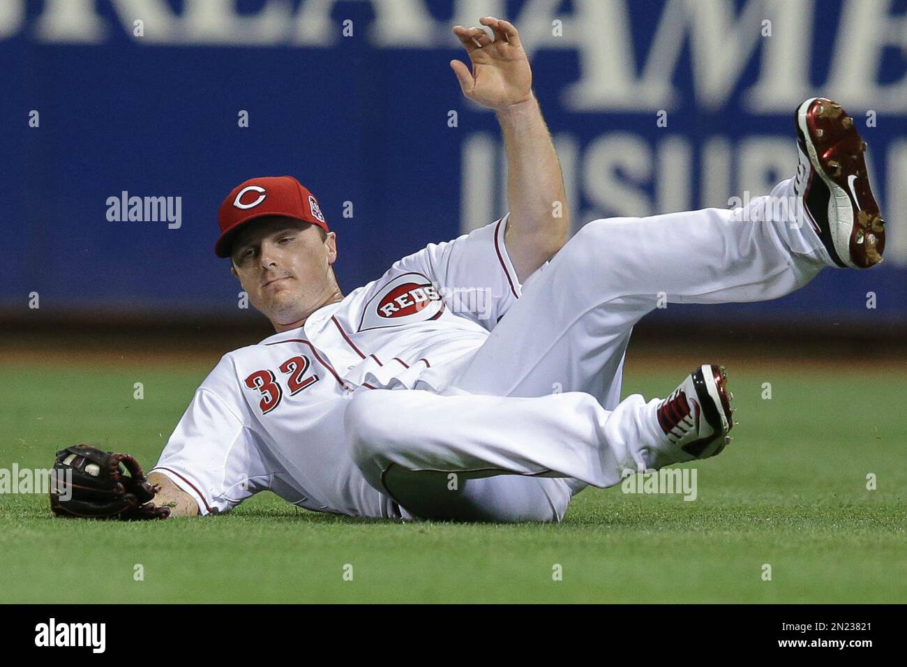 Cincinnati Reds right fielder Jay Bruce (32) catches out Minnesota ...
