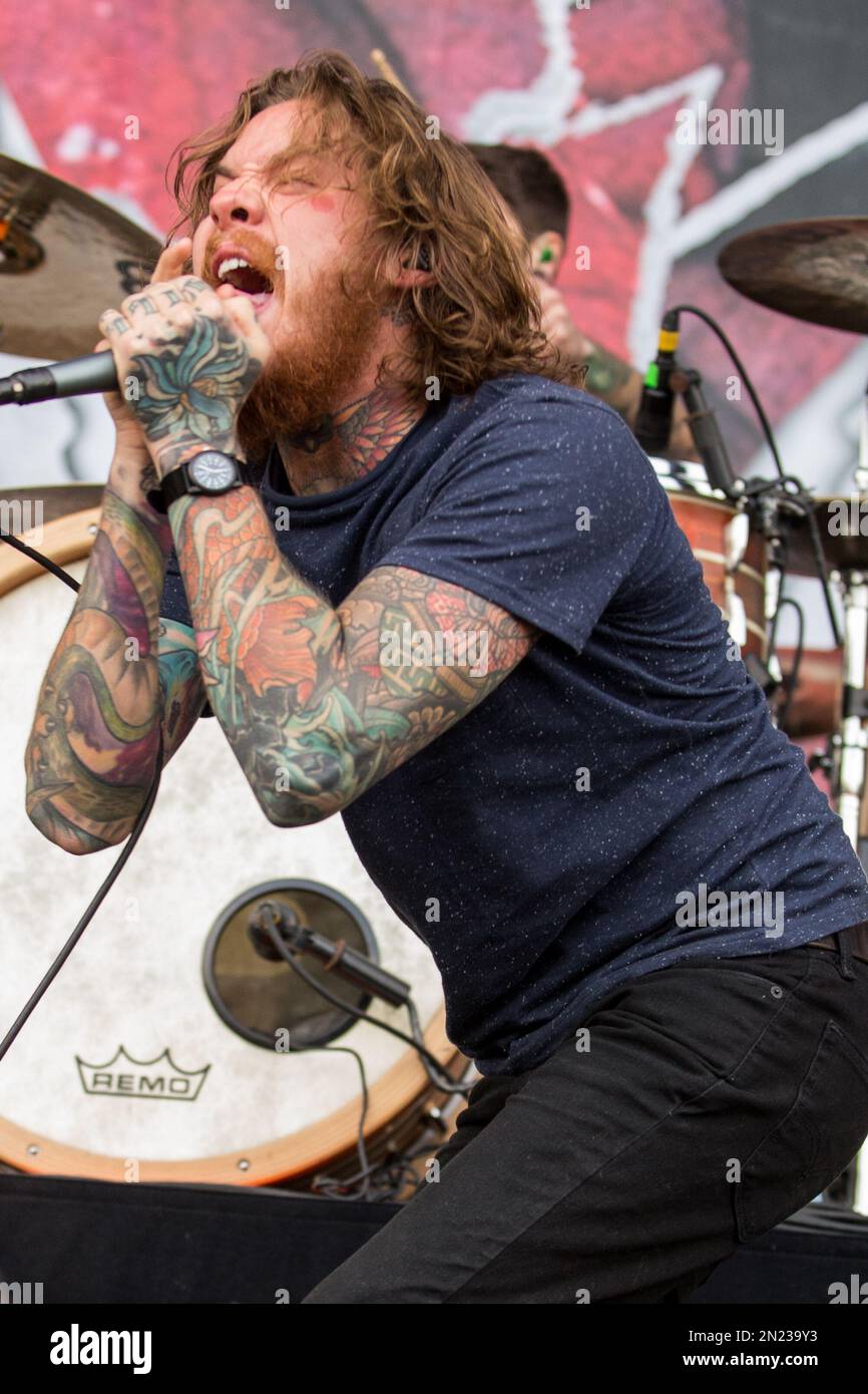 Mike Hranica of The Devil Wears Prada performs during the 2015 Rockstar ...