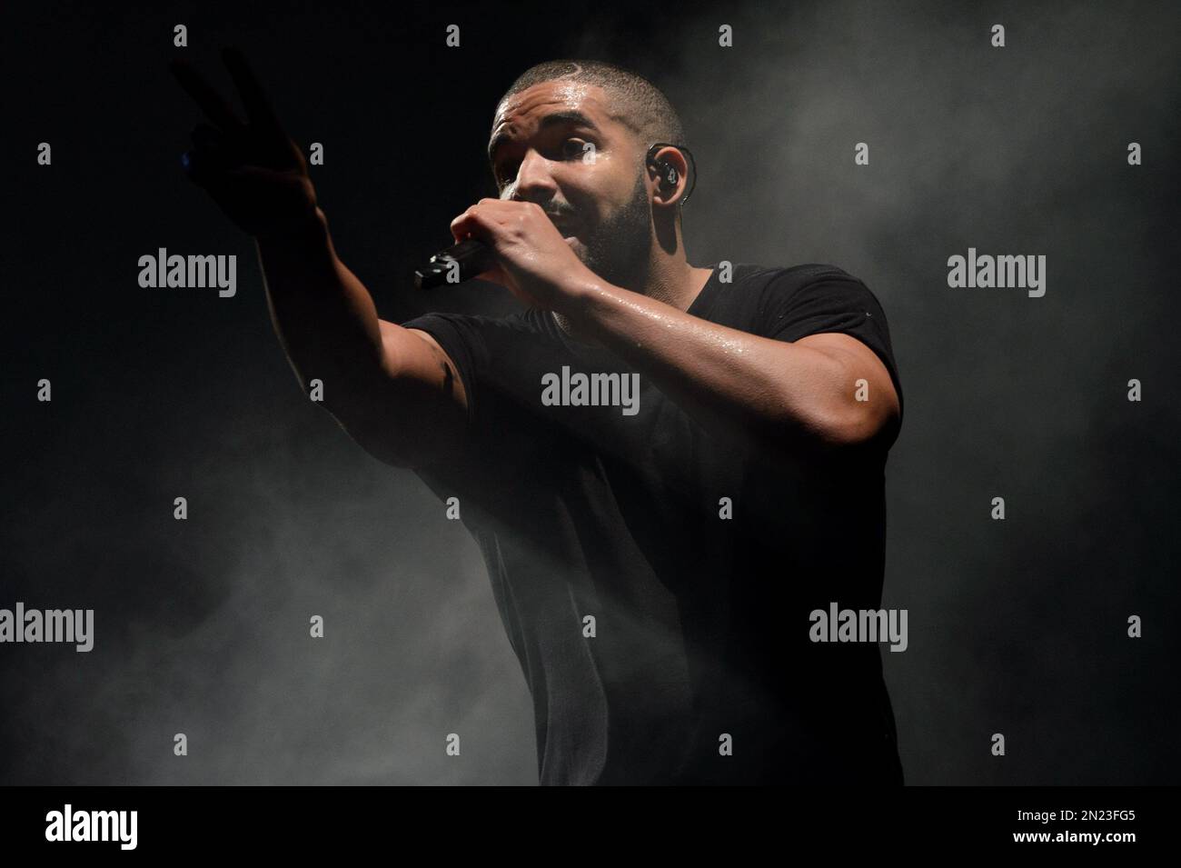 Canadian singer Drake performs on the main stage at Wireless festival ...