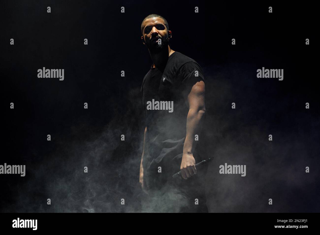 Canadian singer Drake performs on the main stage at Wireless festival ...
