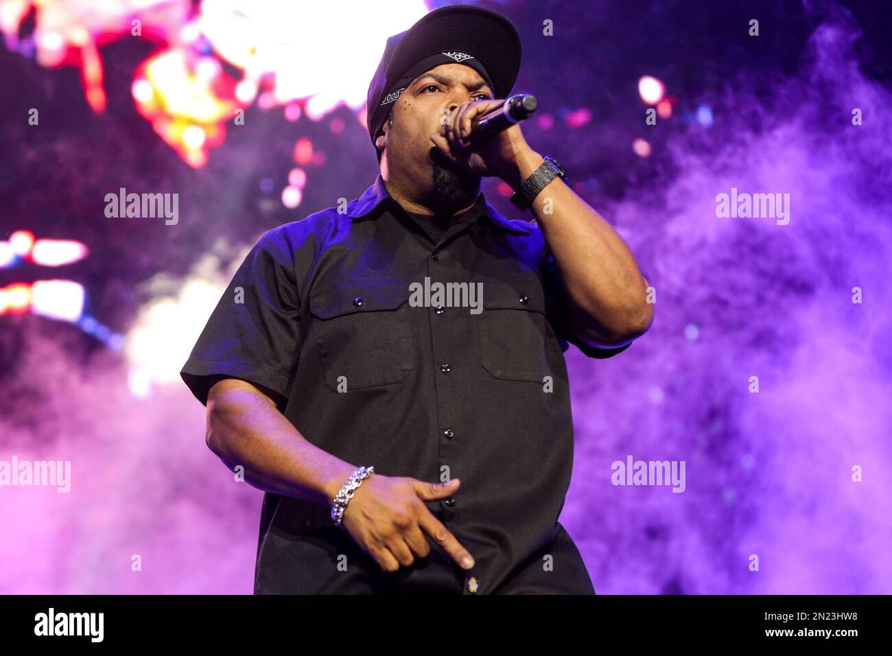 Ice Cube performs during the 2015 BET Experience at the Staples Center ...
