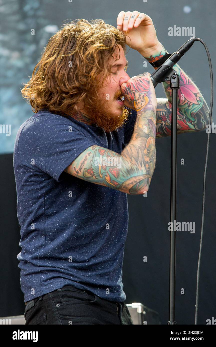 Mike Hranica of The Devil Wears Prada performs during the 2015 Rockstar ...