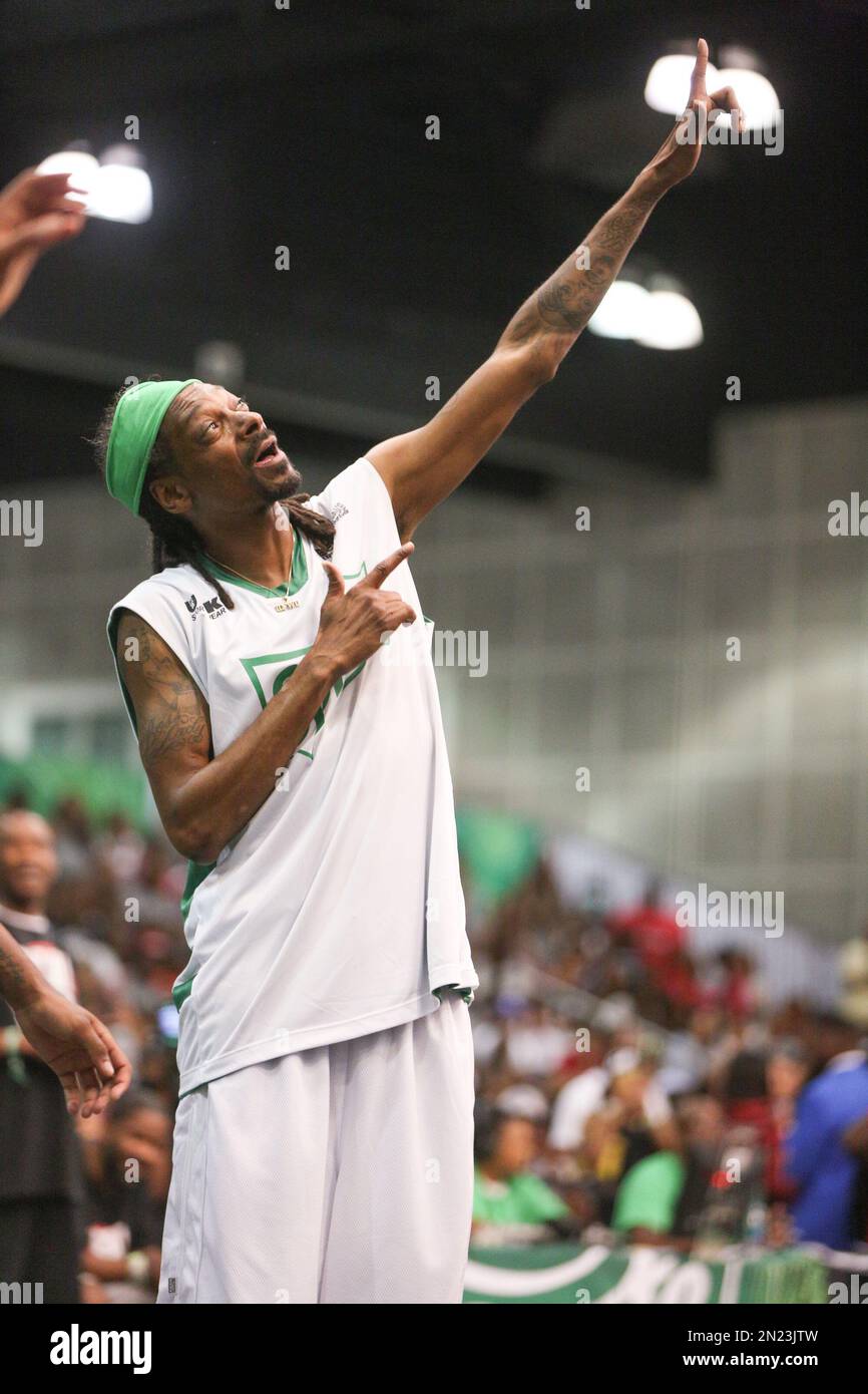 Snoop Dogg plays in the Sprite Celebrity Basketball Game during the ...